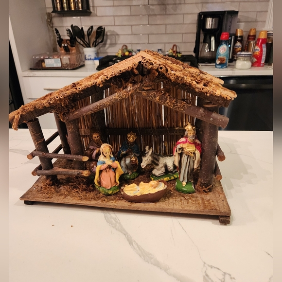 Vintage | Holiday | Vintage Italian Nativity Set With Wooden Manger ...